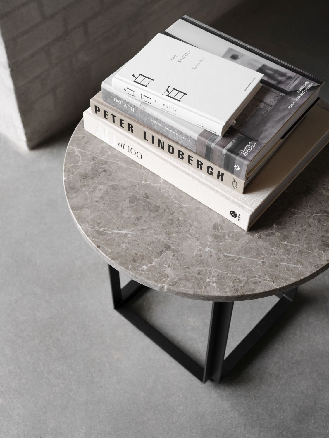 Florence Side Table Grau | New Works | COCOLI