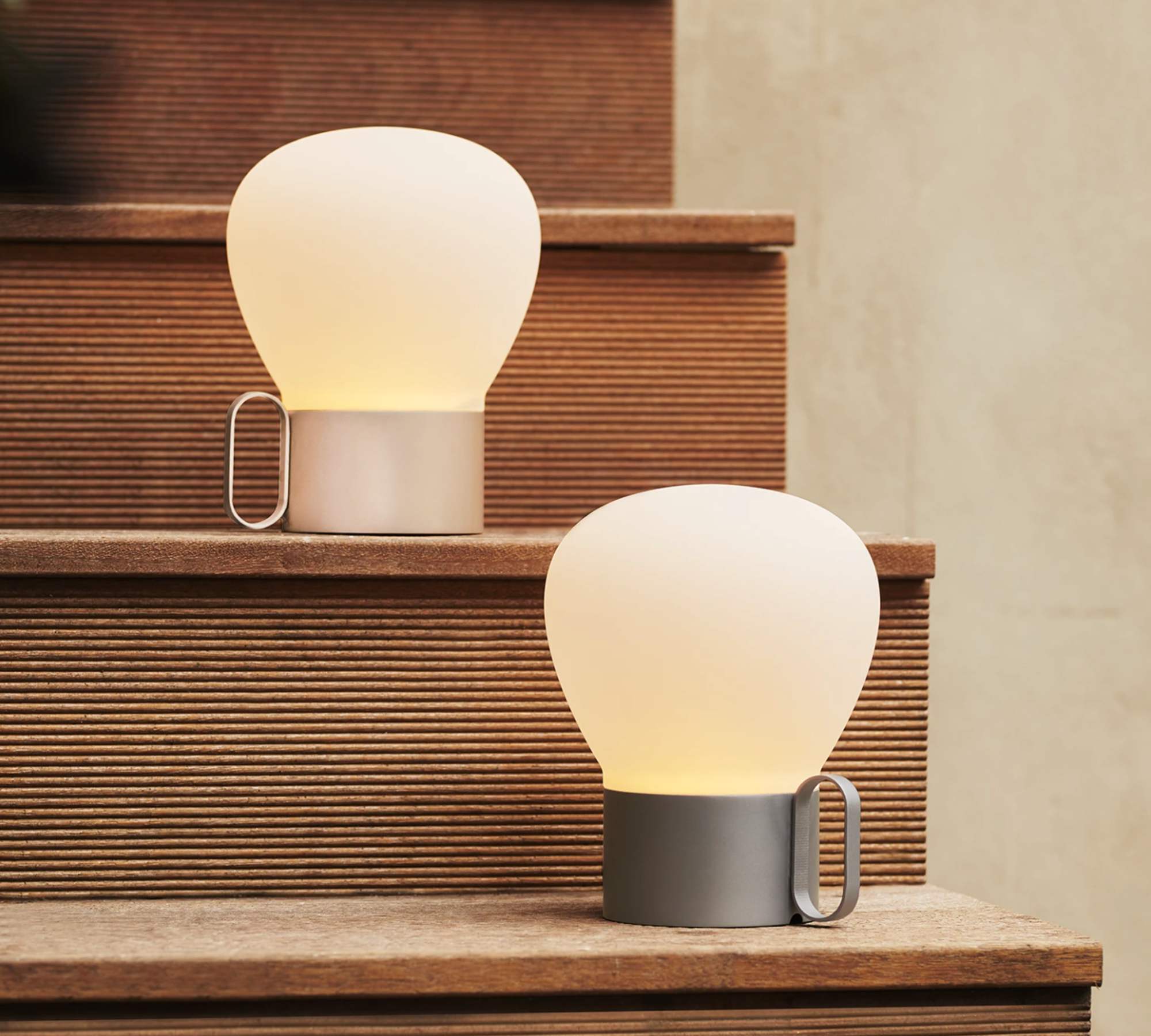 LED Tragbare Minimalistische Tischleuchte | design for the people | COCOLI