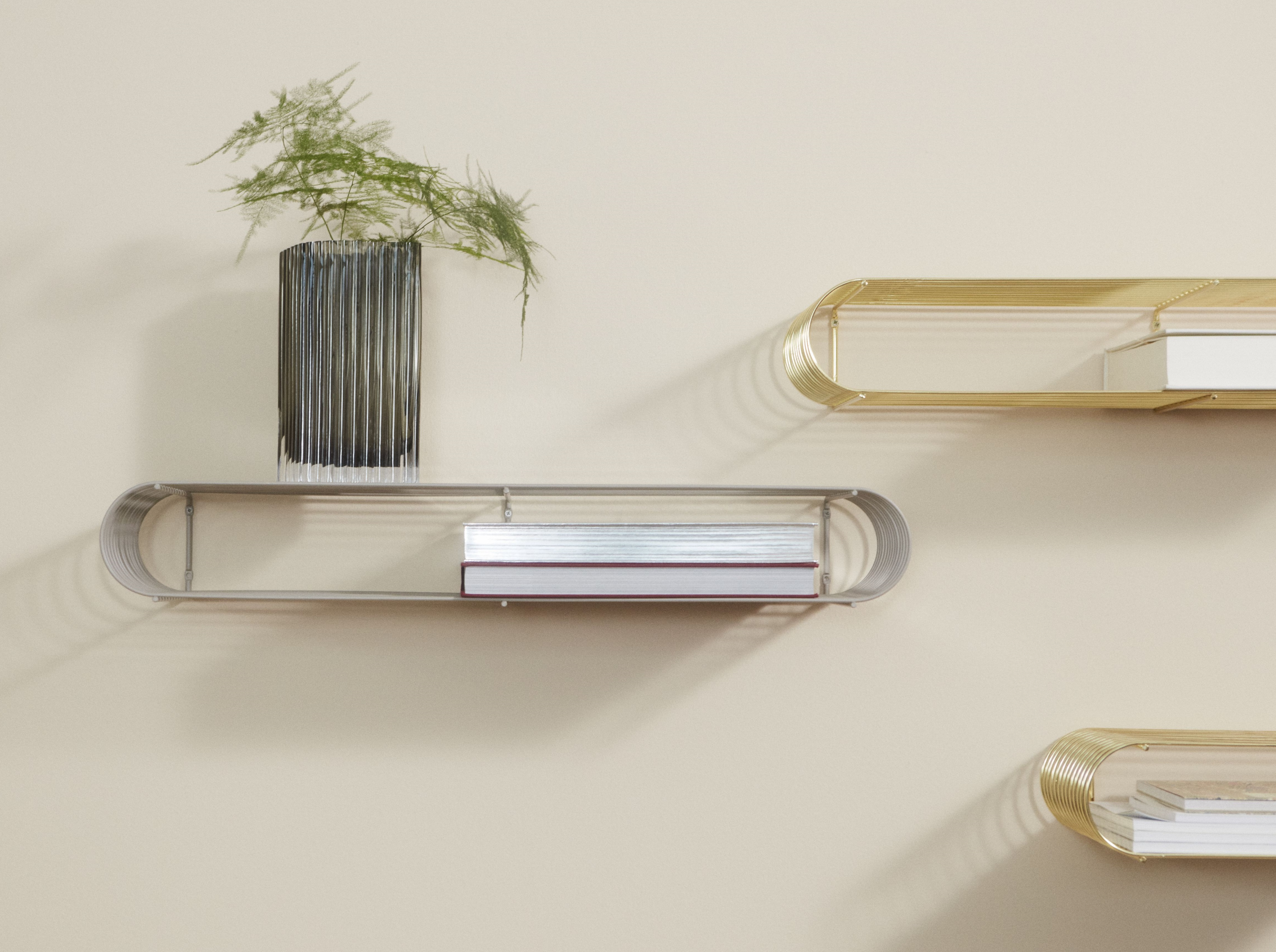 Folium Vase Schwarz | AYTM | COCOLI