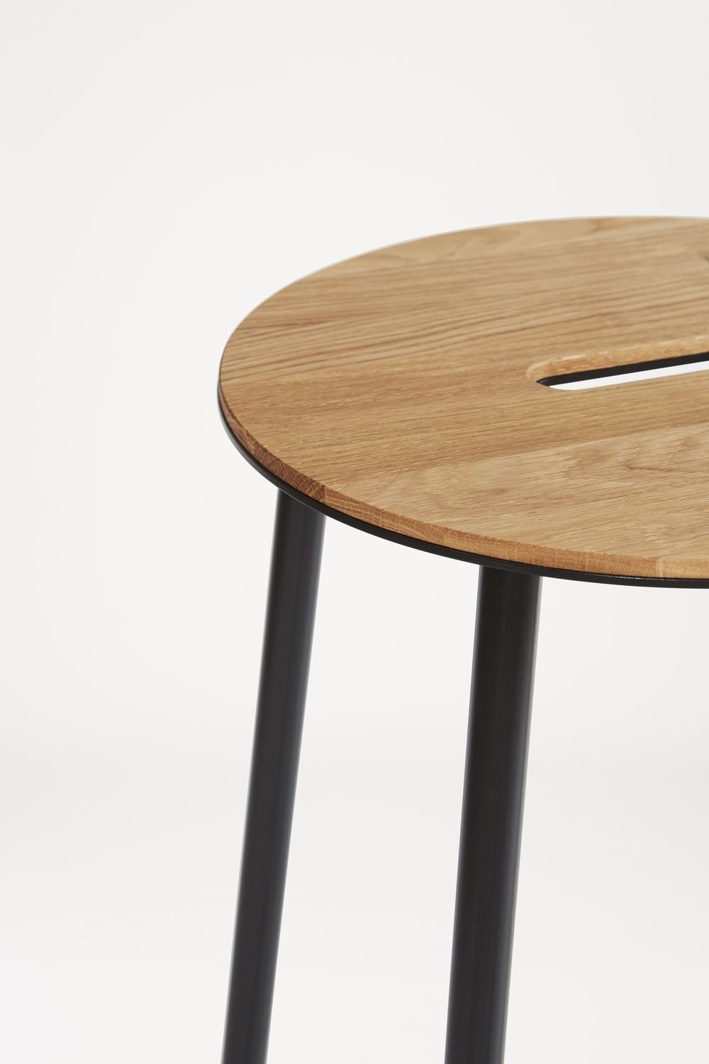 Adam Hocker Rund Braun | Frama | COCOLI