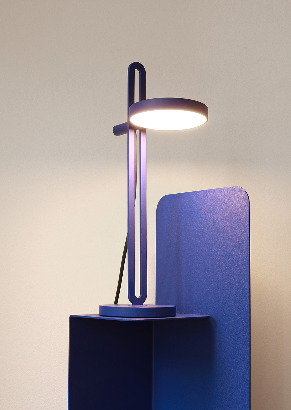 Echo Tischleuchte Blau | Caussa | COCOLI