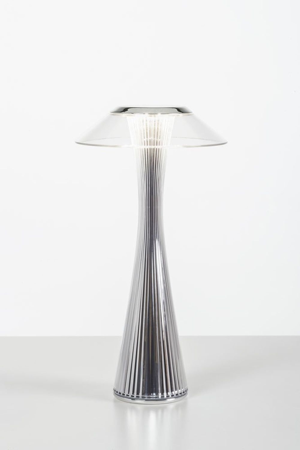 Space Tischleuchte Silber | Kartell | COCOLI