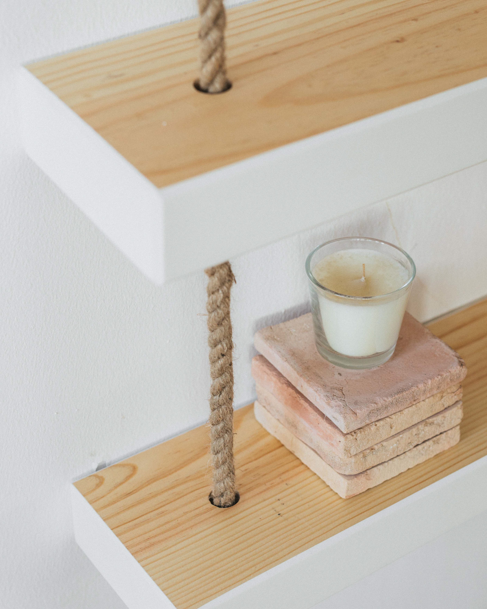 Makemba Regal Zwei Regalbretter Holz Weiß | Hannun | COCOLI