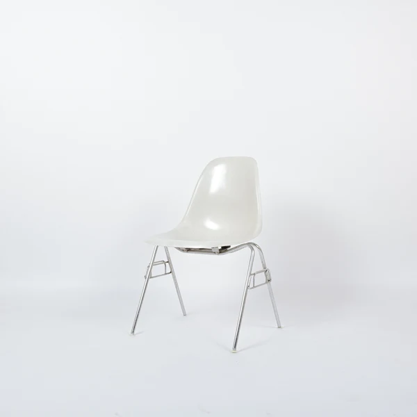 Eames Fiberglass Side Chair by Herman Miller Parchment | Herman Miller ...